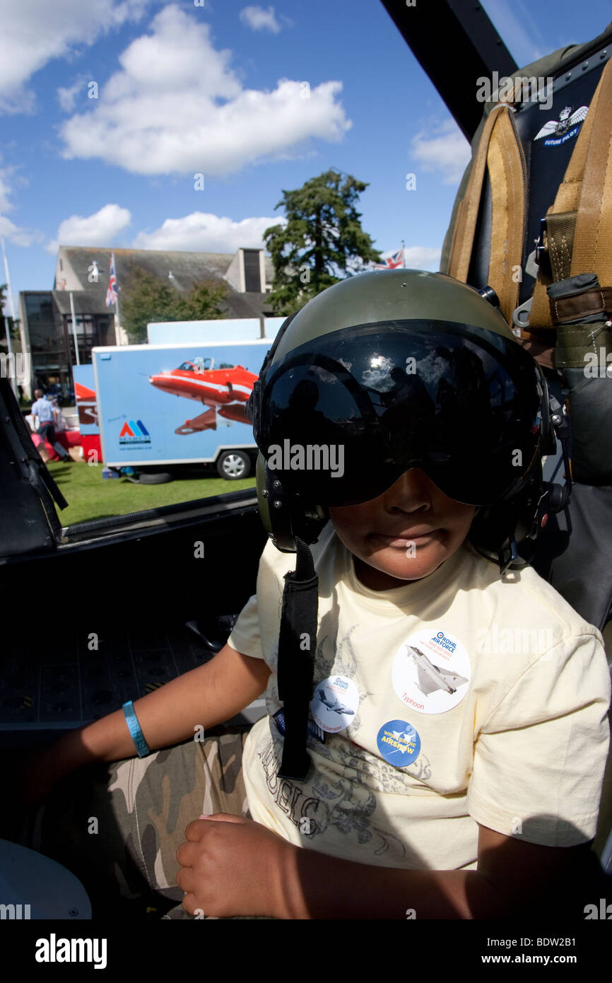 Raf cockpit hi-res stock photography and images - Alamy