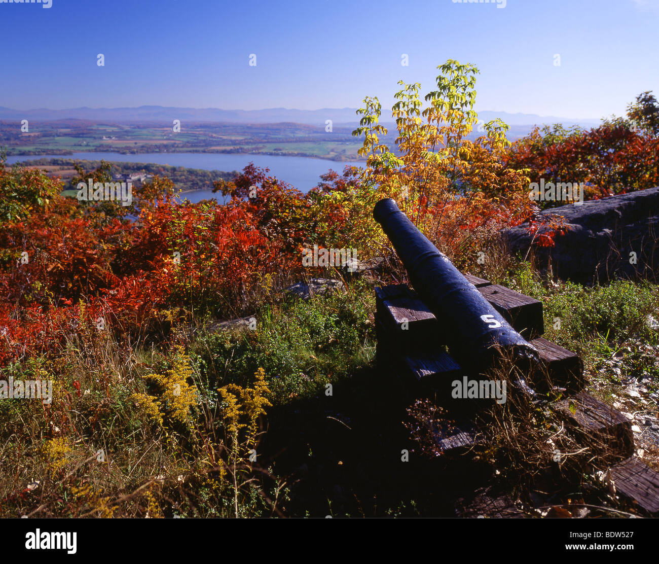 Fort ticonderoga hi-res stock photography and images - Alamy
