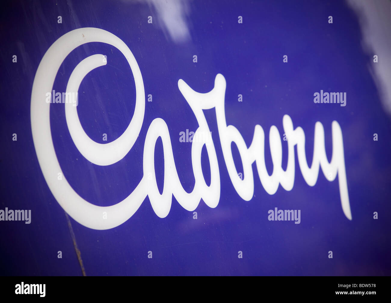 Cadbury logo hi-res stock photography and images - Alamy