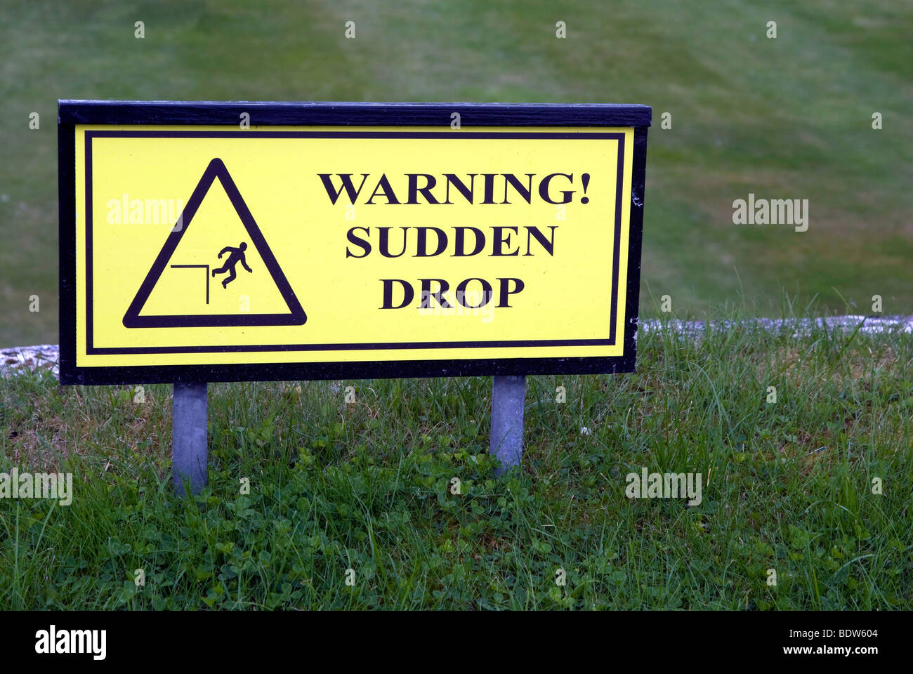 Sudden drop hi-res stock photography and images - Alamy