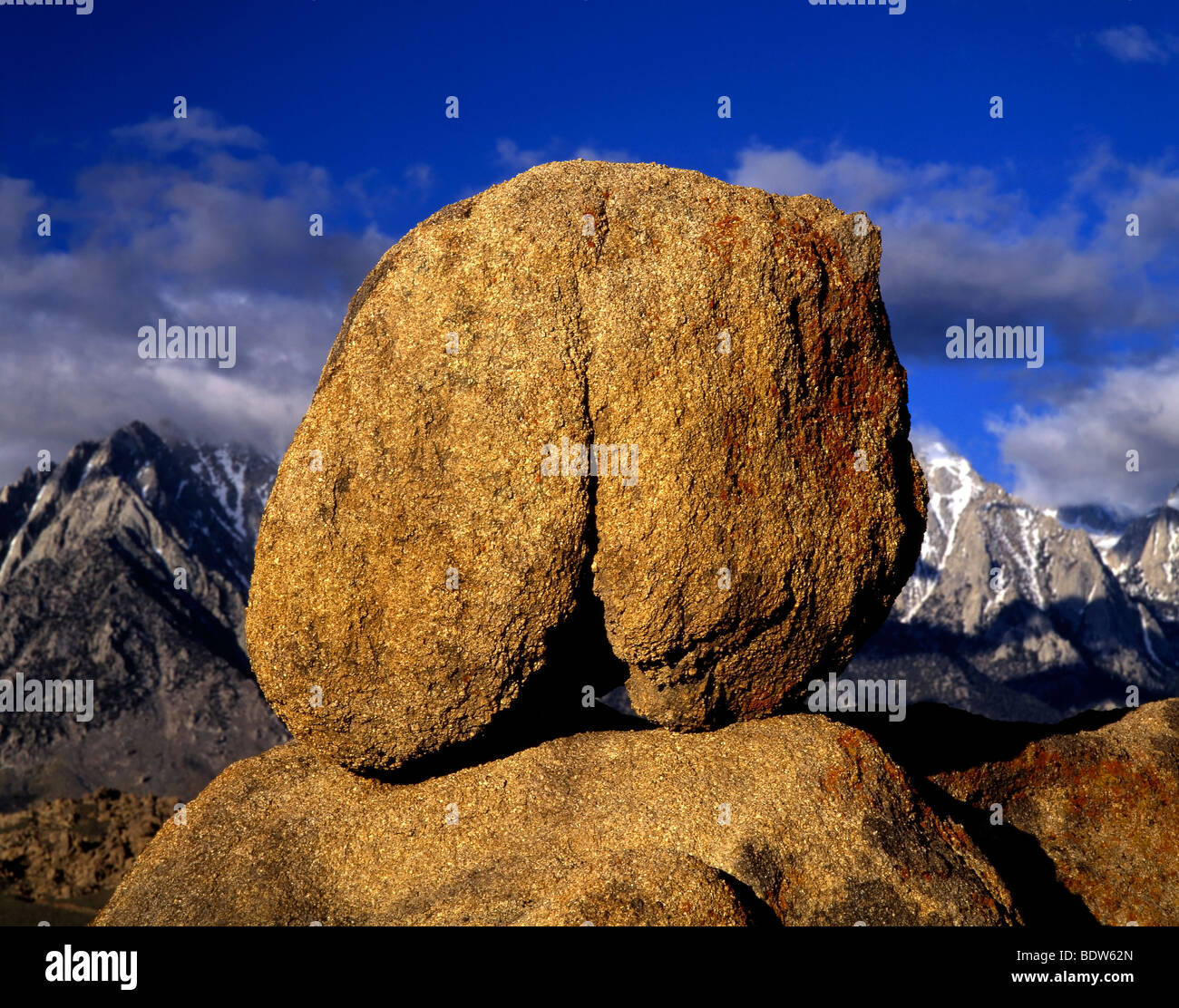 Sierra Nevada Mountains, lonely stone, California, USA Stock Photo - Alamy