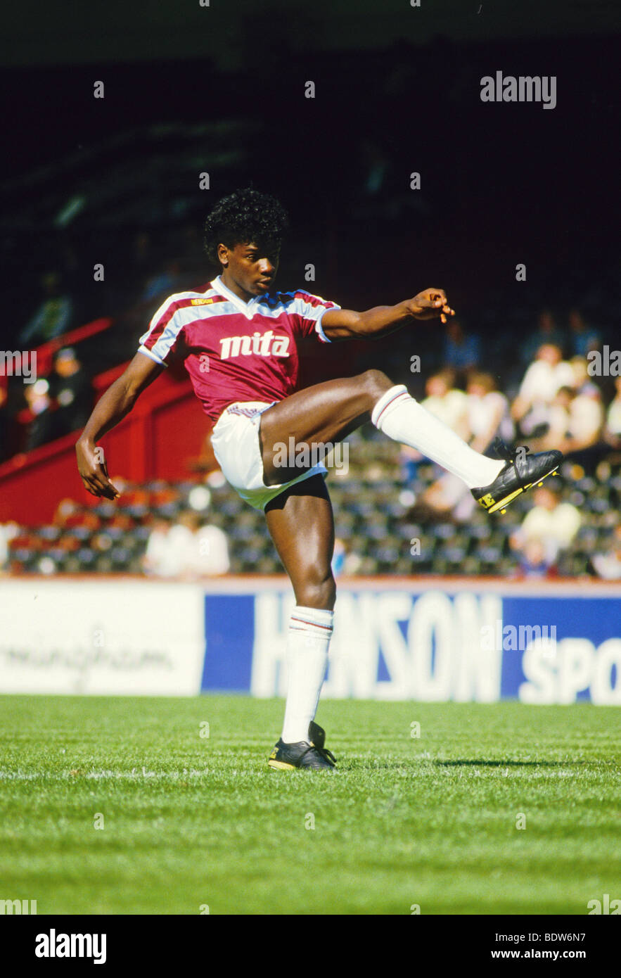 Tony daley hi-res stock photography and images - Alamy