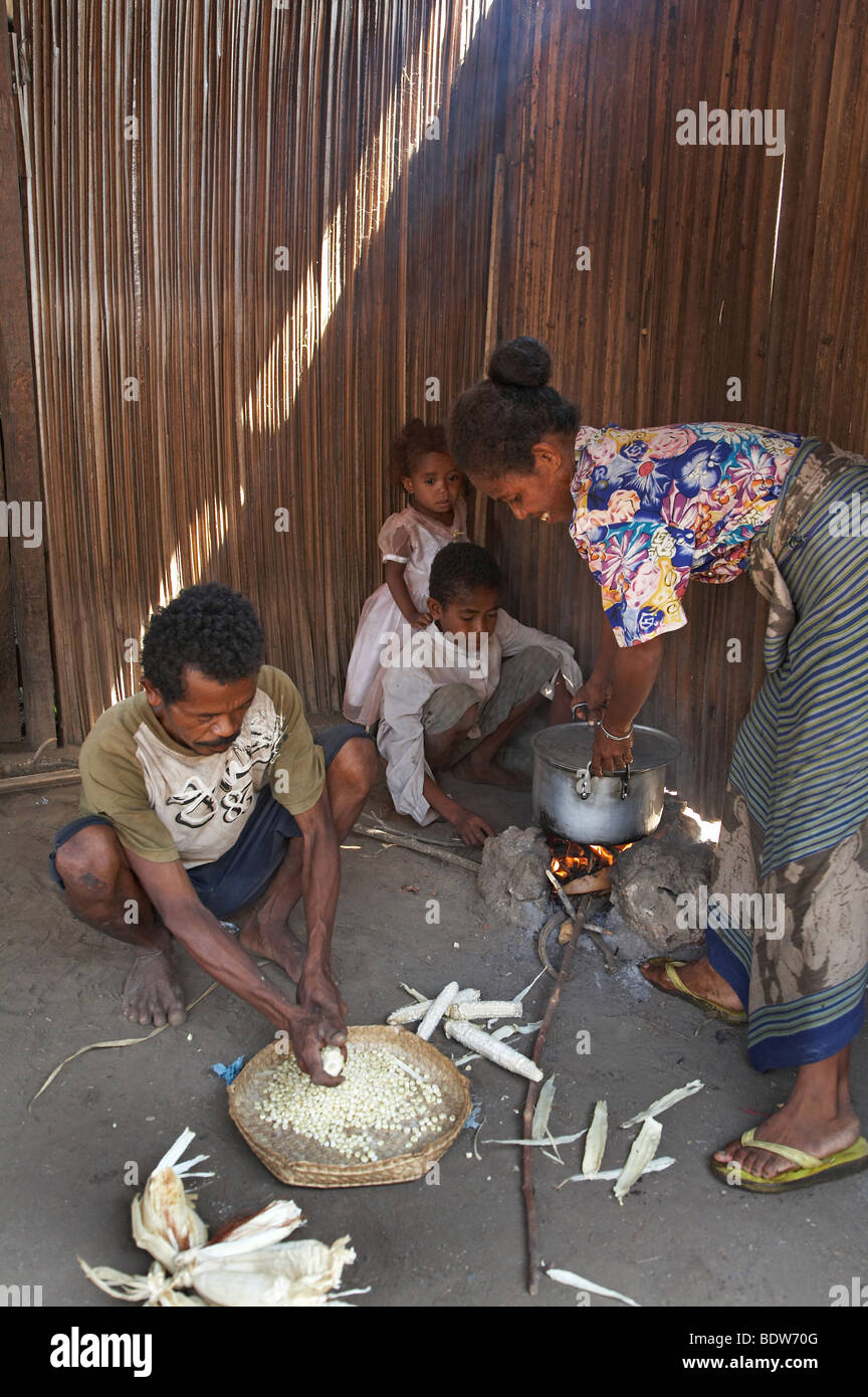 TIMOR LESTE Family of Armanda Suni and Sebastian Anin and children ...