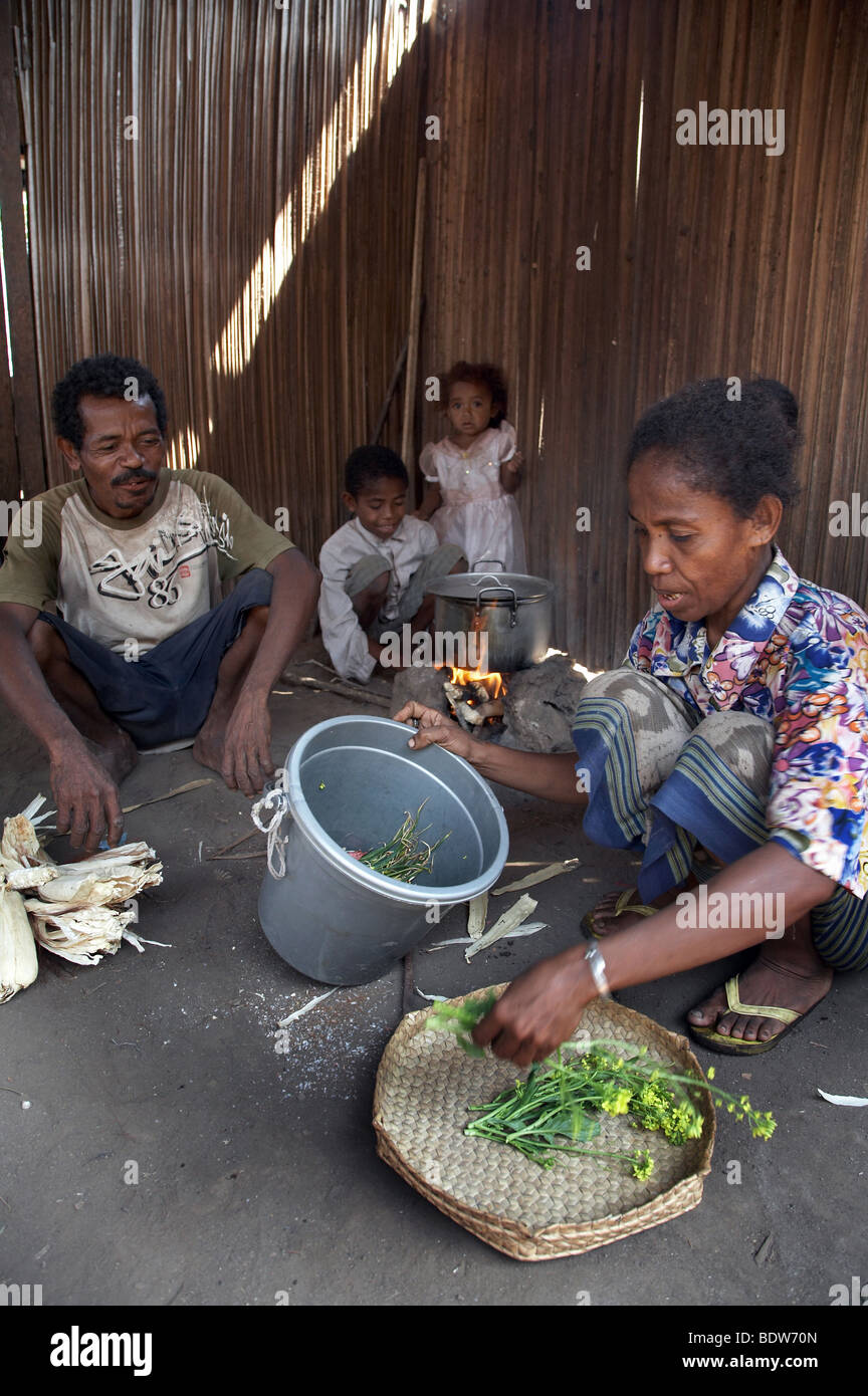 TIMOR LESTE Family of Armanda Suni and Sebastian Anin and children ...