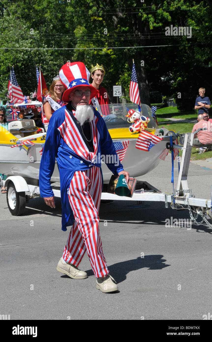 Uncle sam parade float hi-res stock photography and images - Alamy