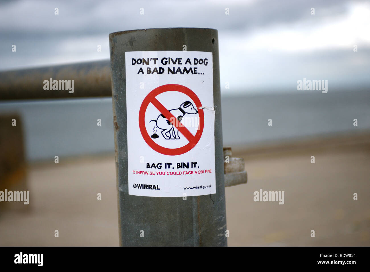 Dog Sign Foul Fouling High Resolution Stock Photography and Images - Alamy
