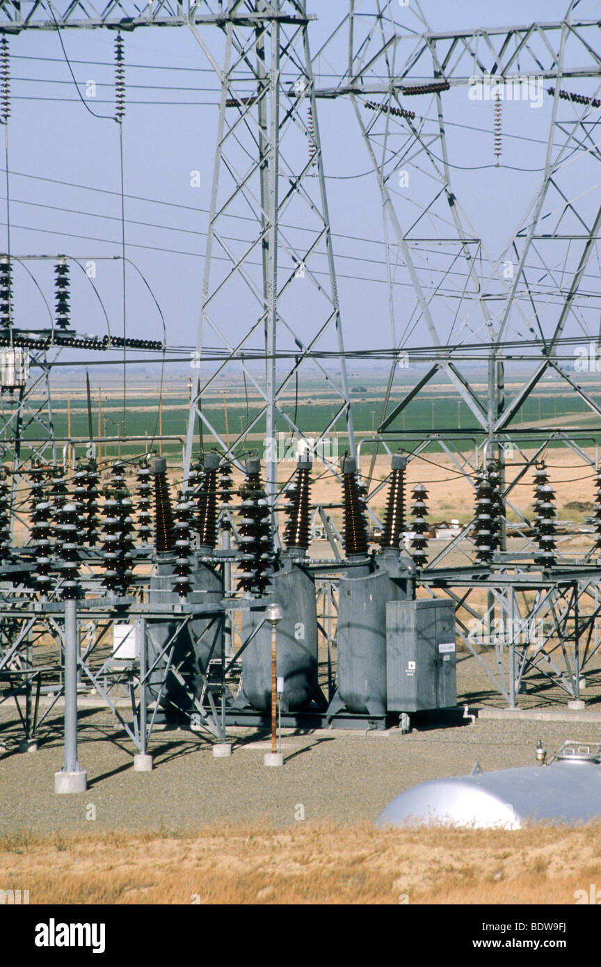 electricity power wire cable tower insulator oil-filled control ...