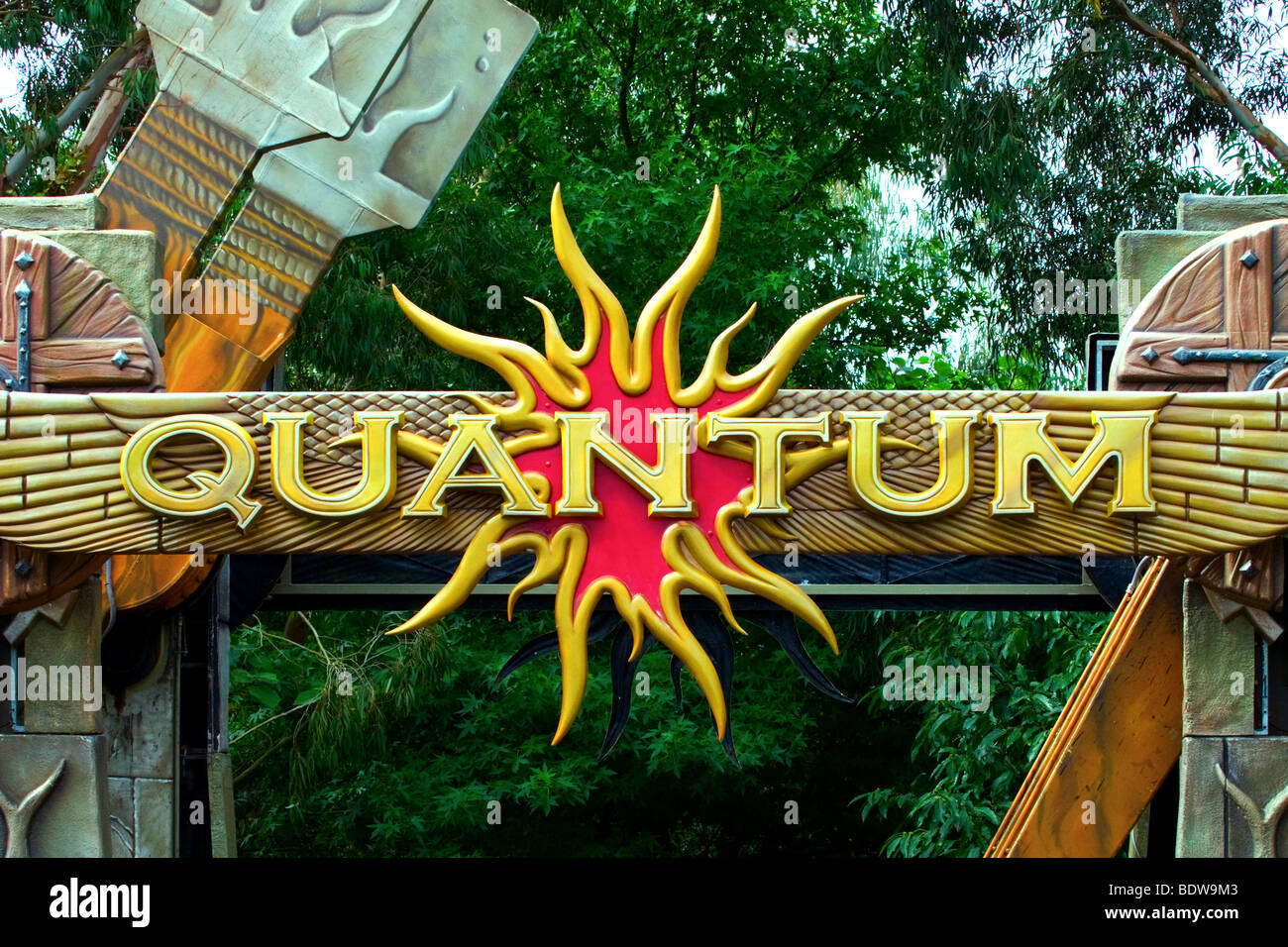 Quantum sign logo ride hi-res stock photography and images - Alamy