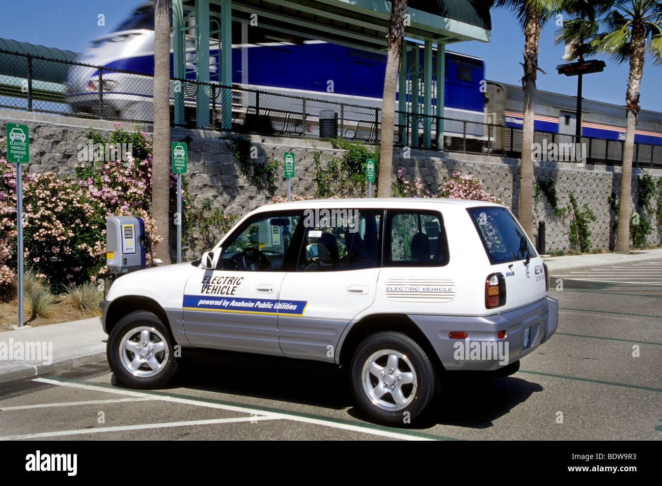 EV electric vehicle green no gasoline fuel free emission clean ...