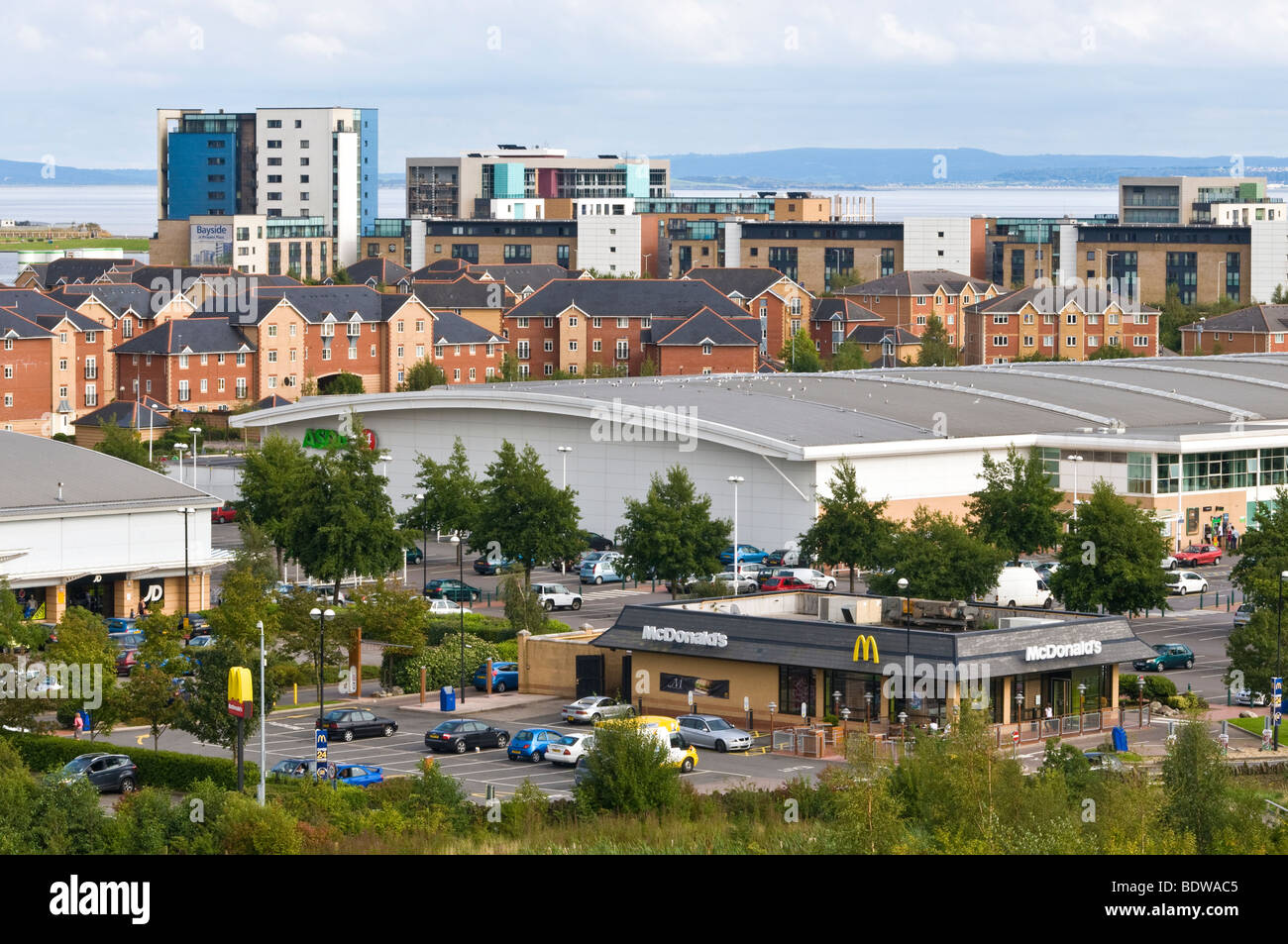 View of Cardiff Bay new housing development and retail park Stock Photo ...