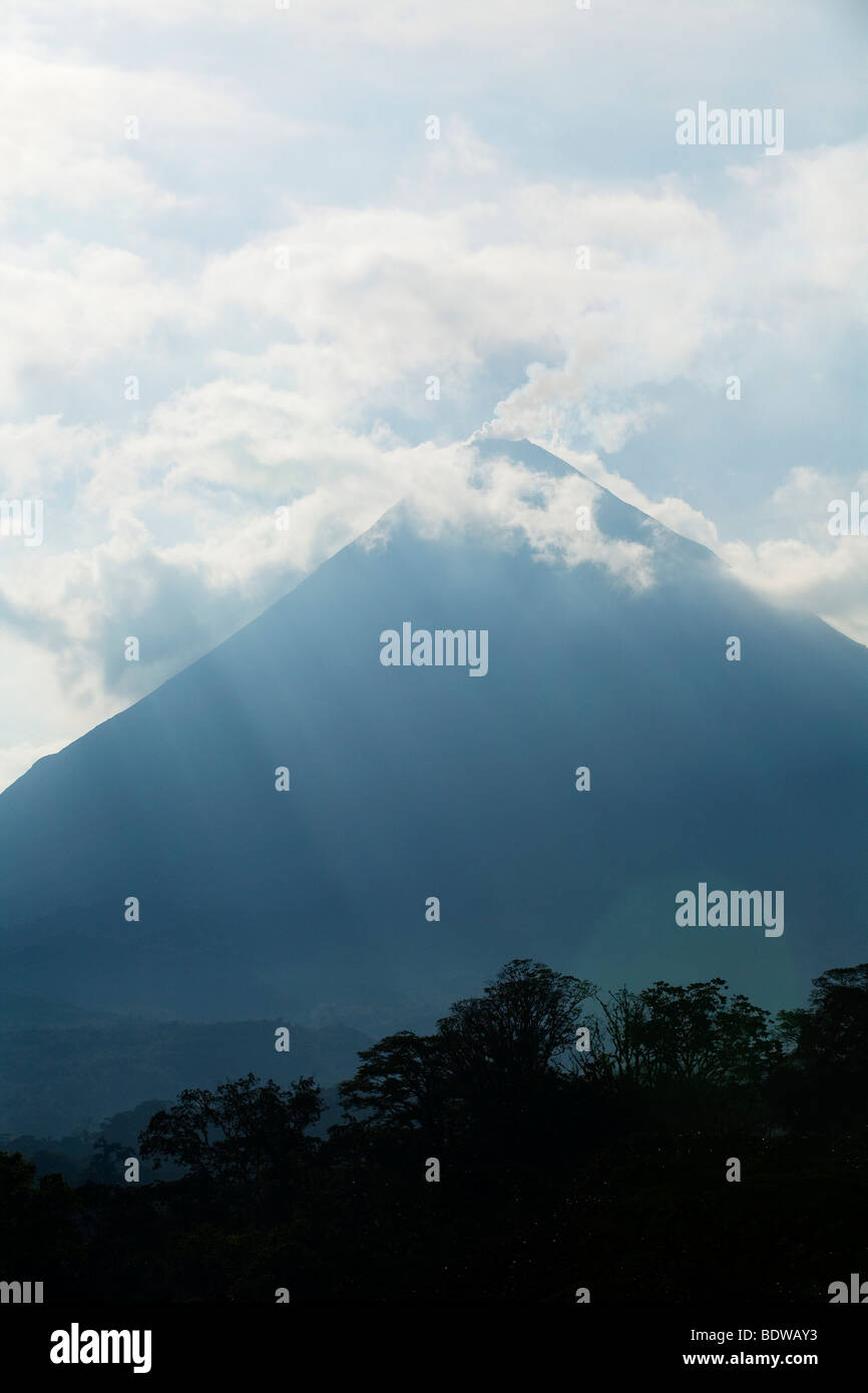 Arenal volcano view hi-res stock photography and images - Alamy