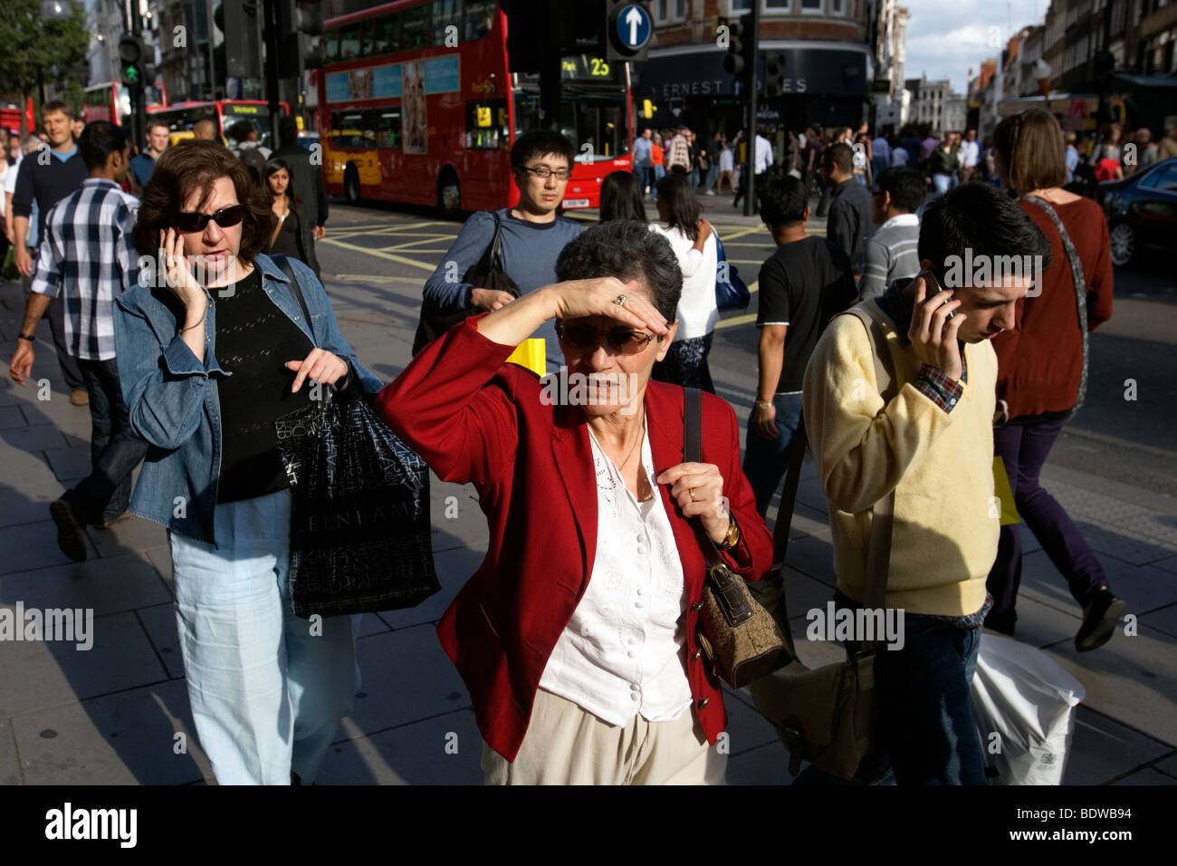 Bus transport congestion summer crowd shoppers oxford street london hi ...