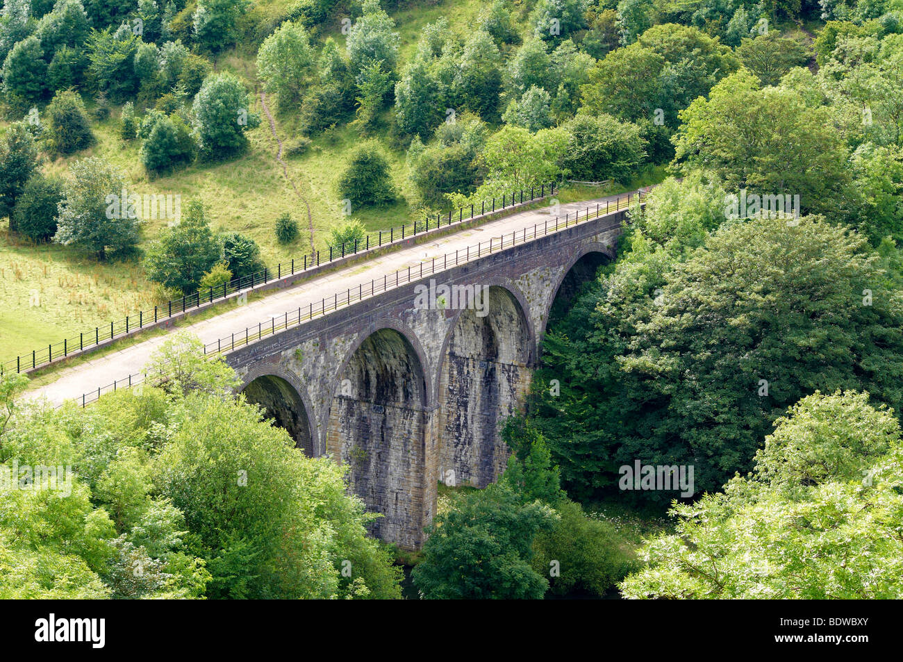 Old railway viaduct at Monsal Head, Monsal Dale, Derbyshire Peak ...