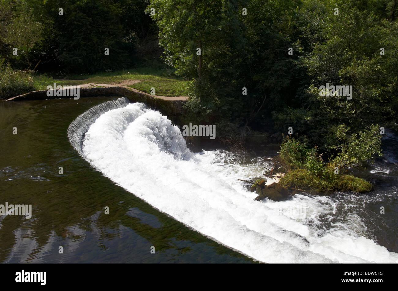 Wier on River Wye, Monsal Dale, Derbyshire Peak District, England Stock ...