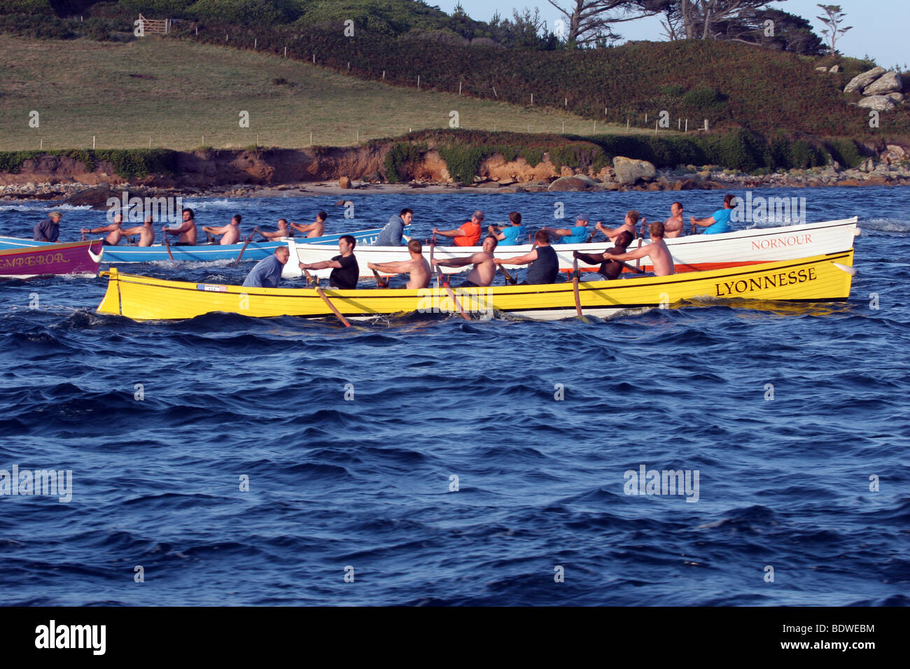 gig racing on the isles of scilly Stock Photo - Alamy