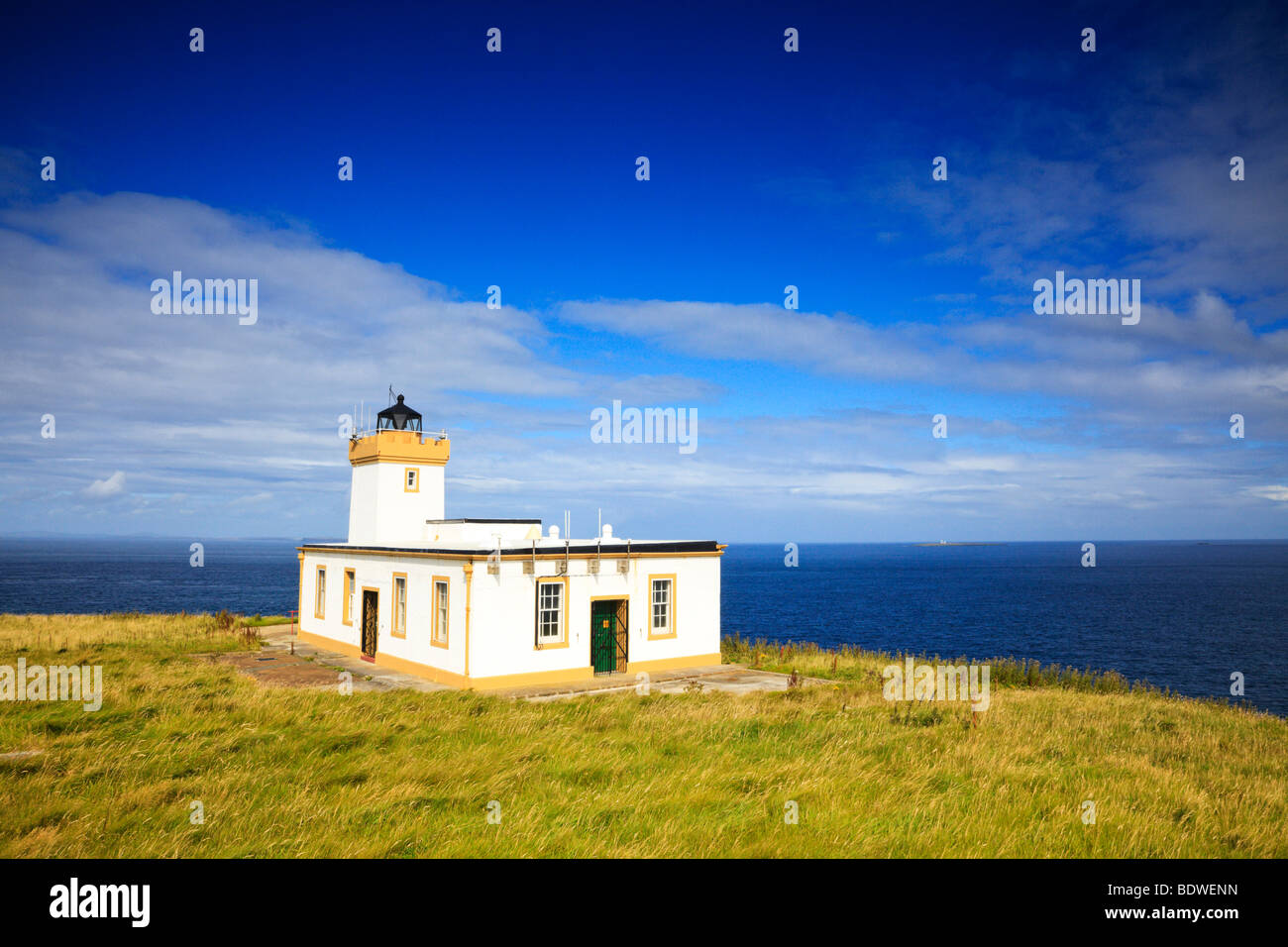 Duncansby Head lighthouse, Caithness, Scotland Stock Photo - Alamy