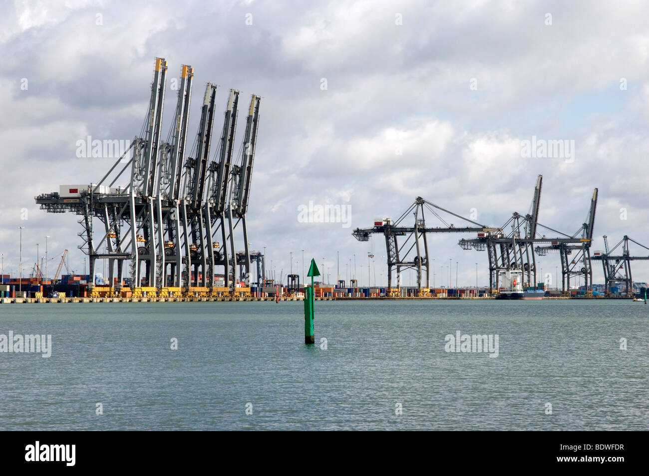 Southampton container terminal hi-res stock photography and images - Alamy
