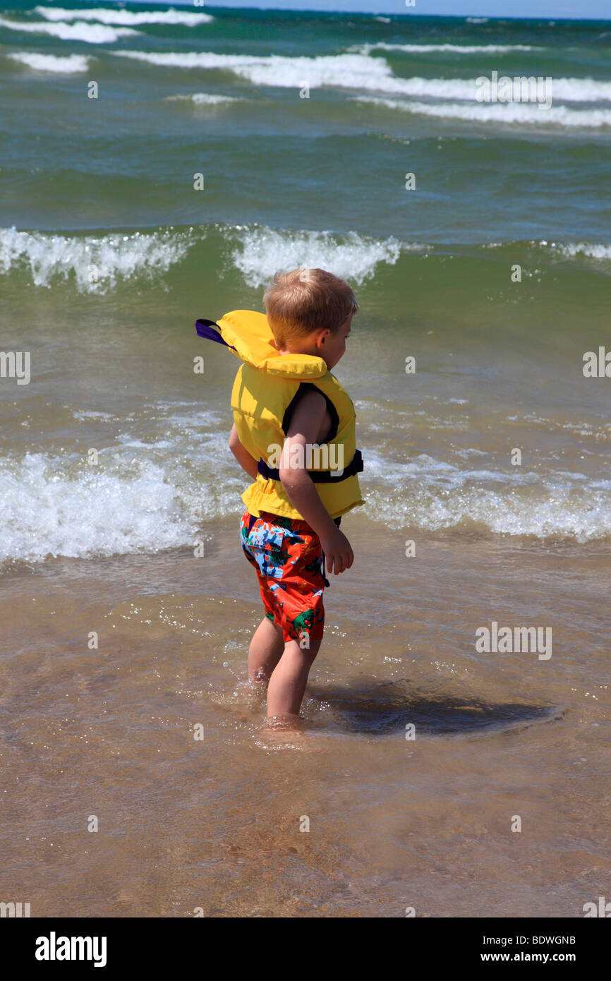 Windy day hi-res stock photography and images - Alamy