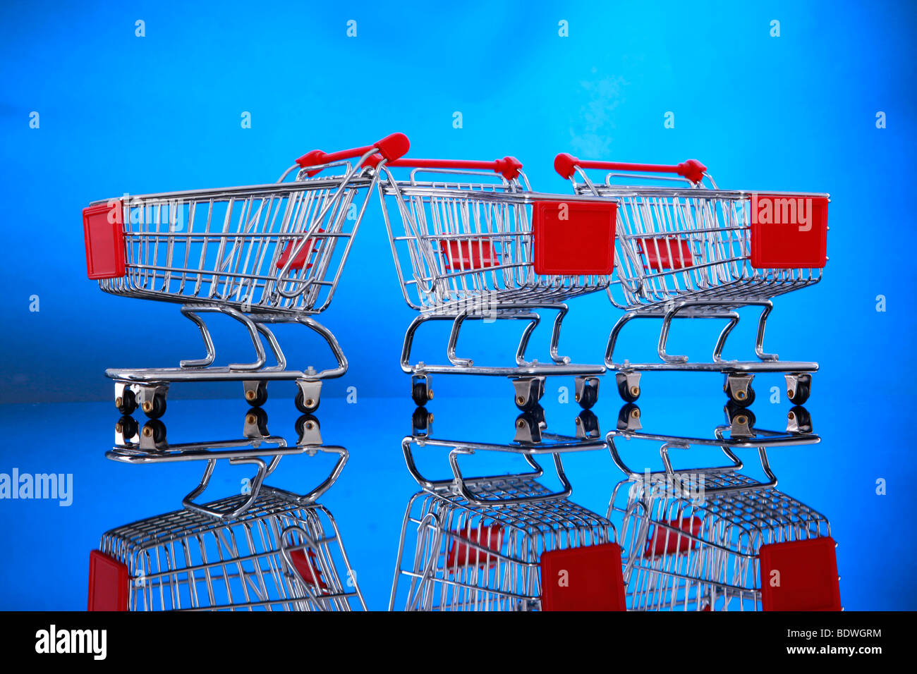 Comic carts hi-res stock photography and images - Alamy