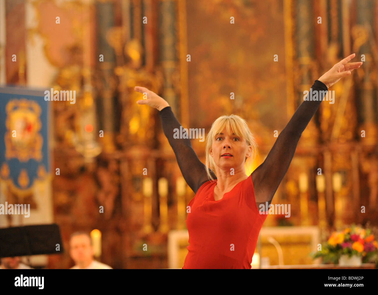 Dancer in a church, choir room, Gothic, Baroque style, Stadtpfarrkirche ...