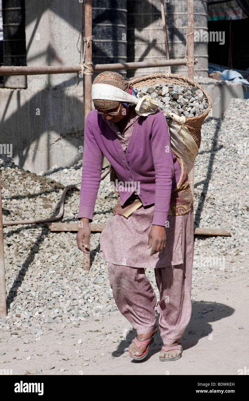 Nepal carrying basket hi-res stock photography and images - Alamy