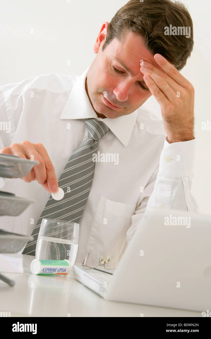PAIN TREATMENT, MAN Stock Photo - Alamy
