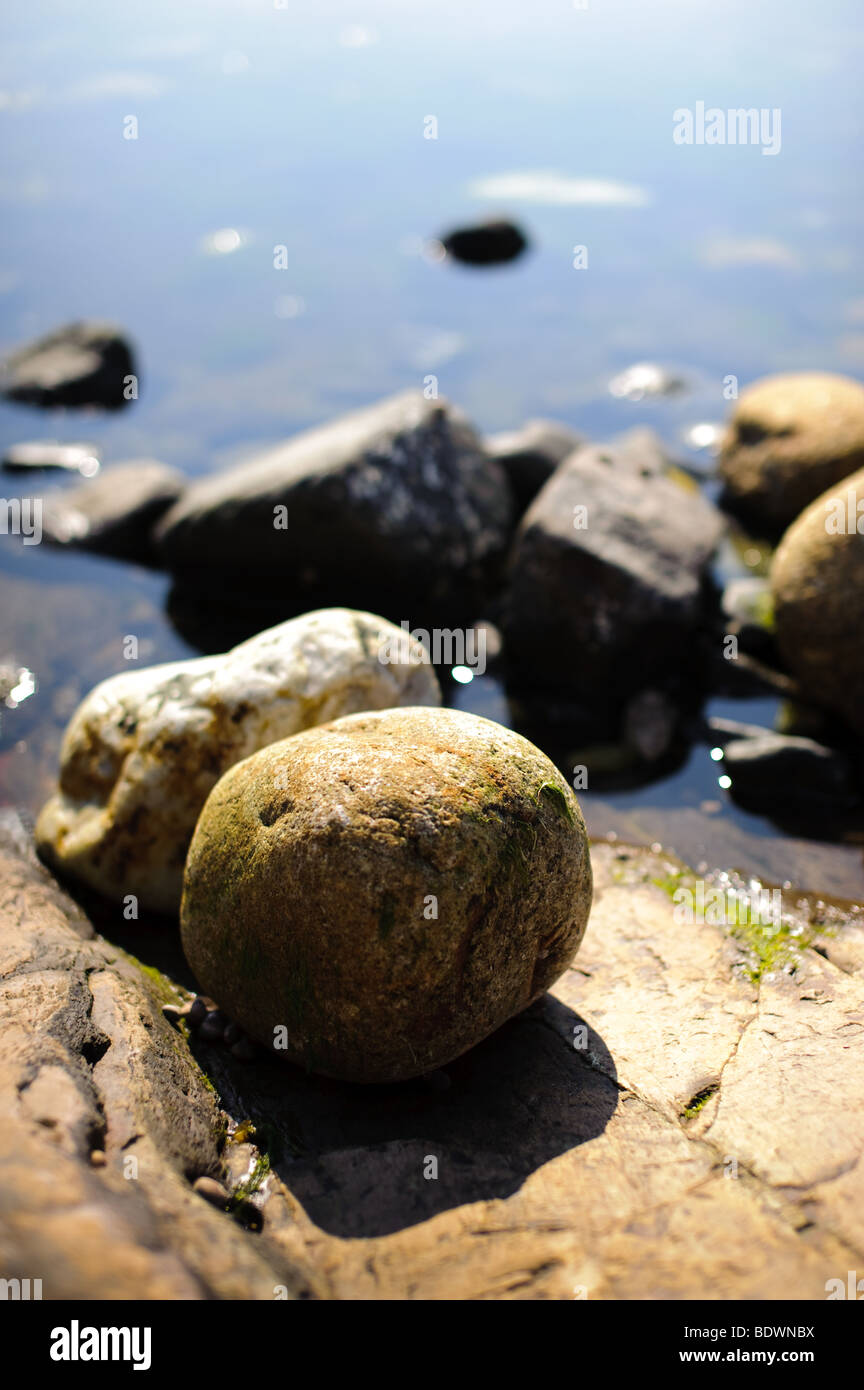 Mousehole rock pool hi-res stock photography and images - Alamy