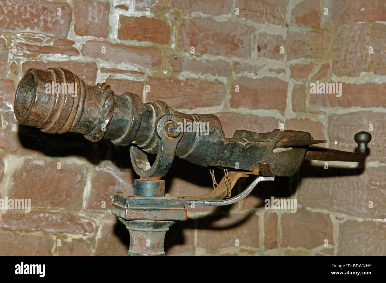 Breech loading weapon hi-res stock photography and images - Alamy