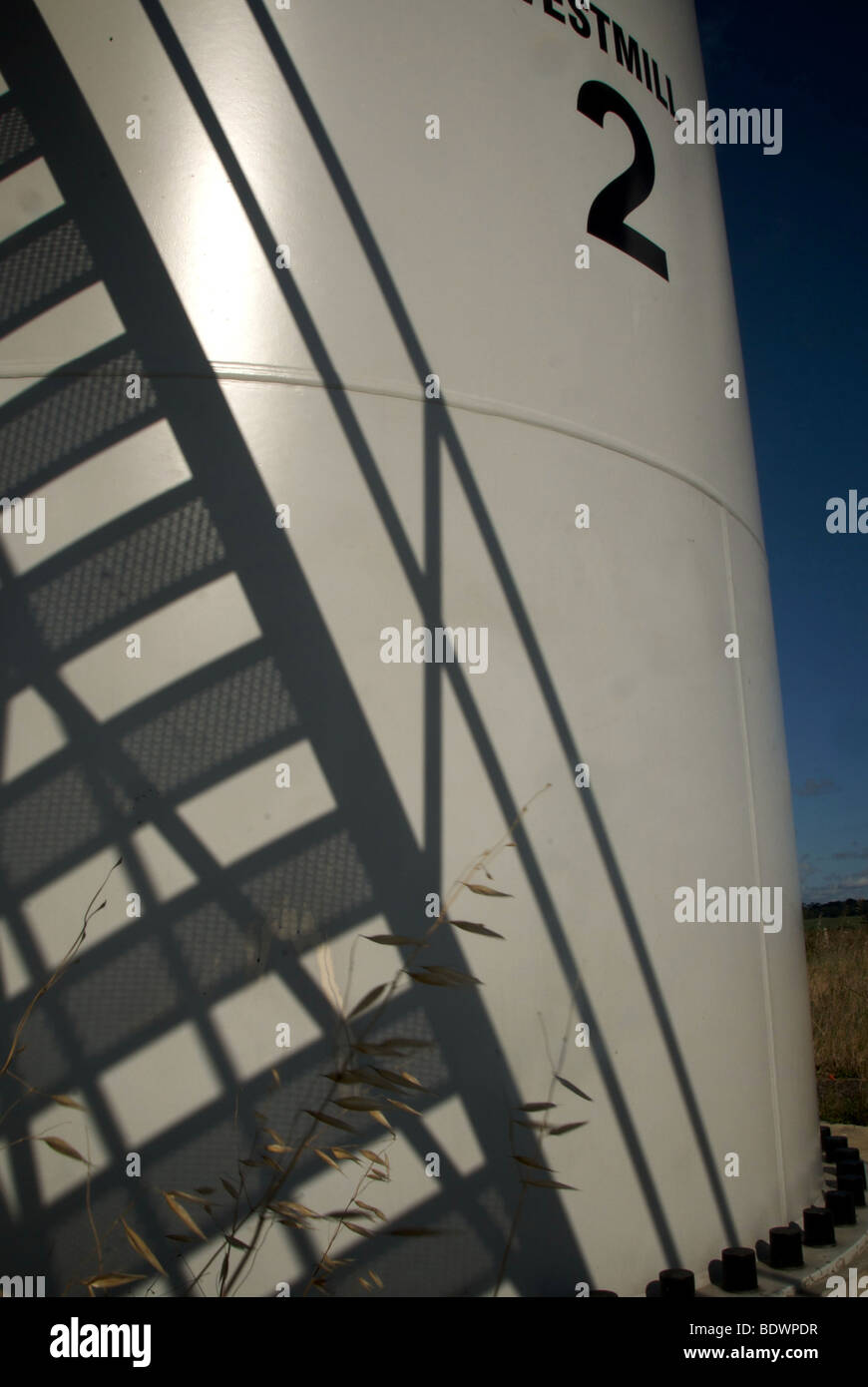 Shadowtwo hi-res stock photography and images - Alamy