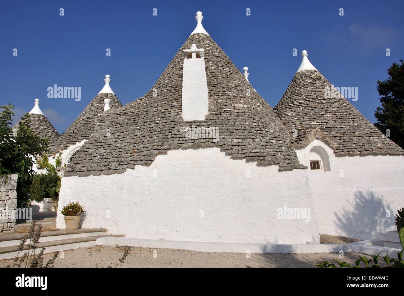 Bari italy trulli houses hi-res stock photography and images - Alamy