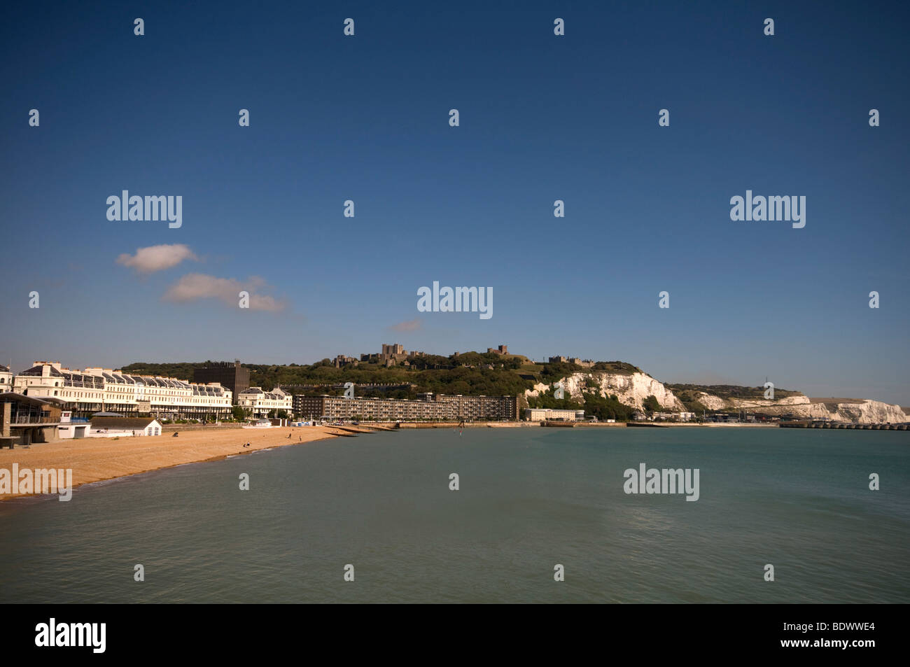 Dover castle beach cliffs hi-res stock photography and images - Alamy