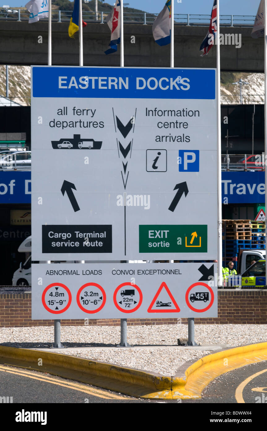 Calais ferry port sign hi-res stock photography and images - Alamy