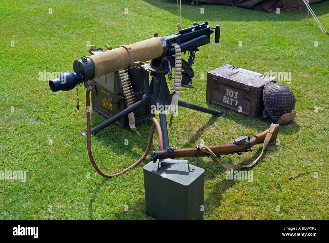 Guns on display at Fort George Stock Photo - Alamy