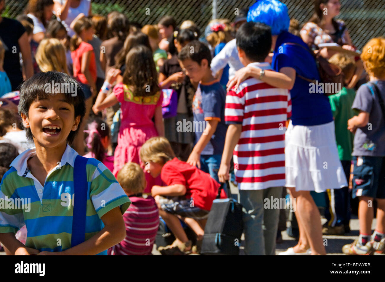 Group multicultural primary school kids hi-res stock photography and ...