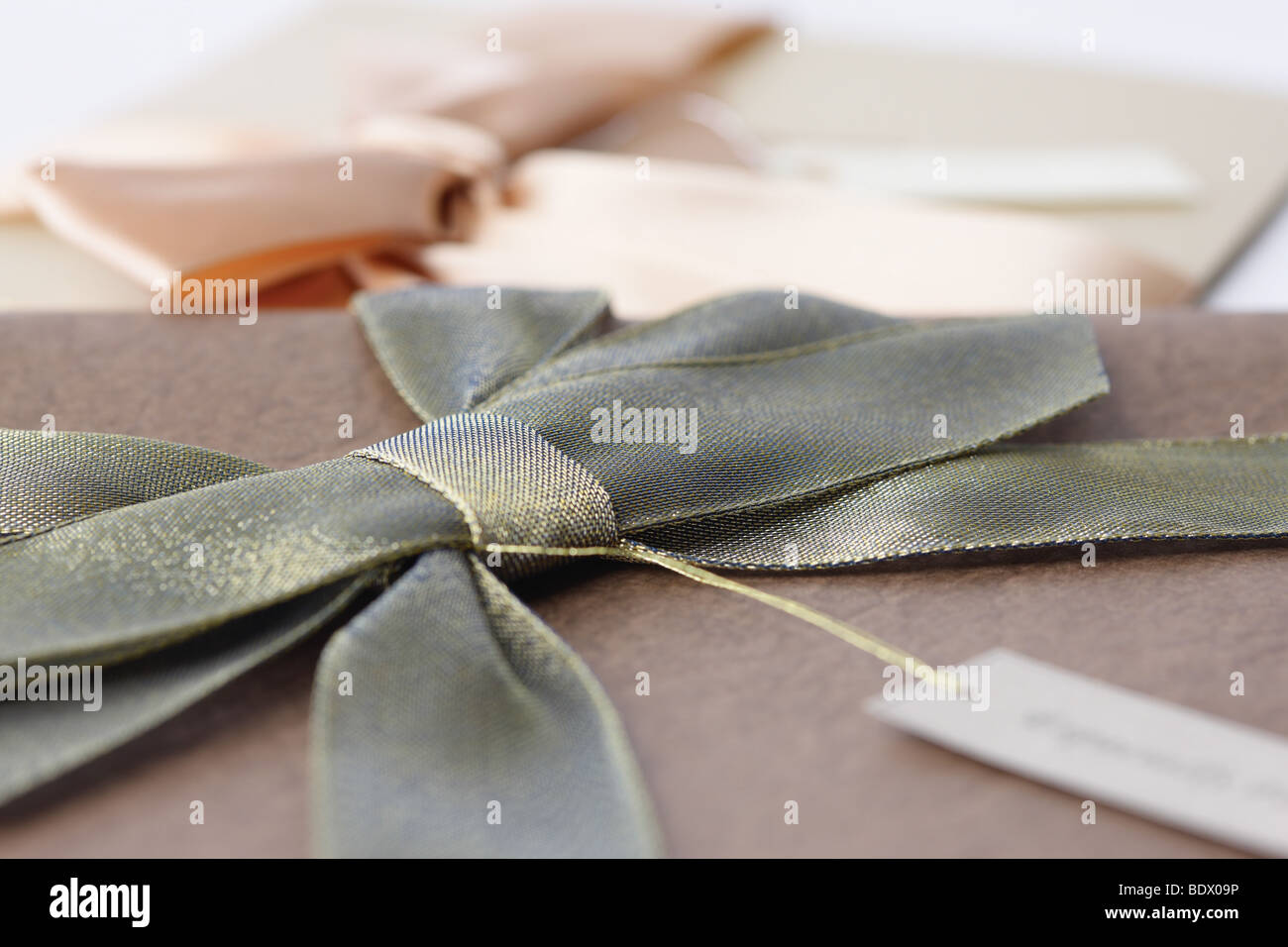 bow knot ribbon Stock Photo - Alamy