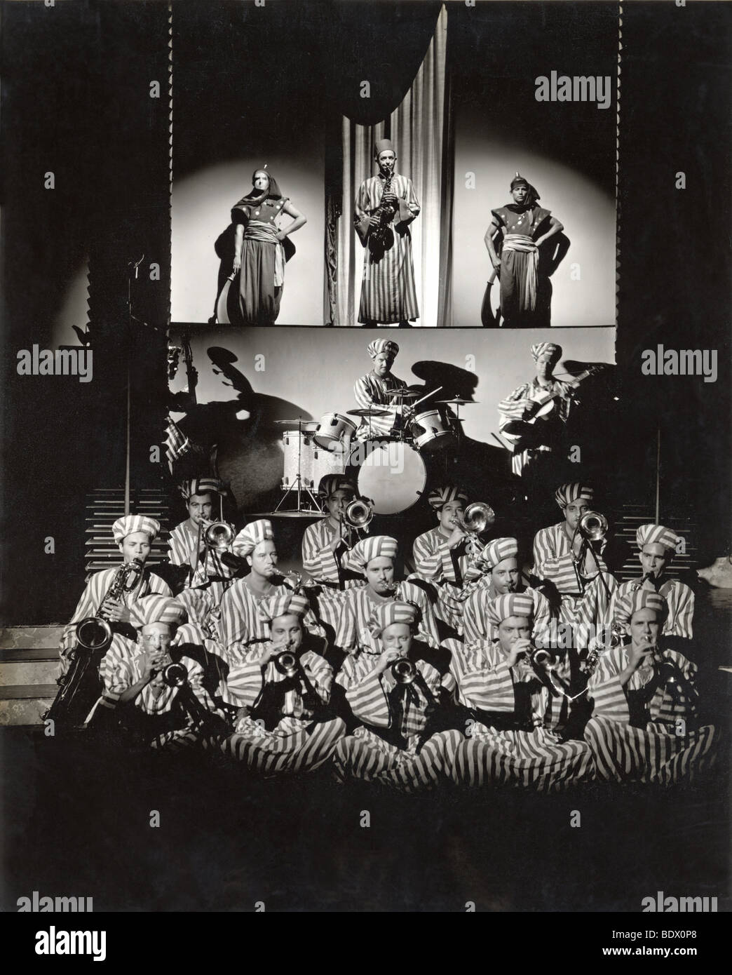 Big band 1930s hi-res stock photography and images - Alamy