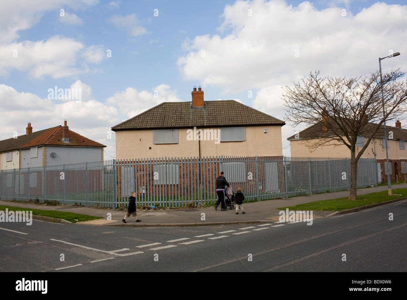 Housing Estate Uk Children Stock Photos & Housing Estate Uk Children ...