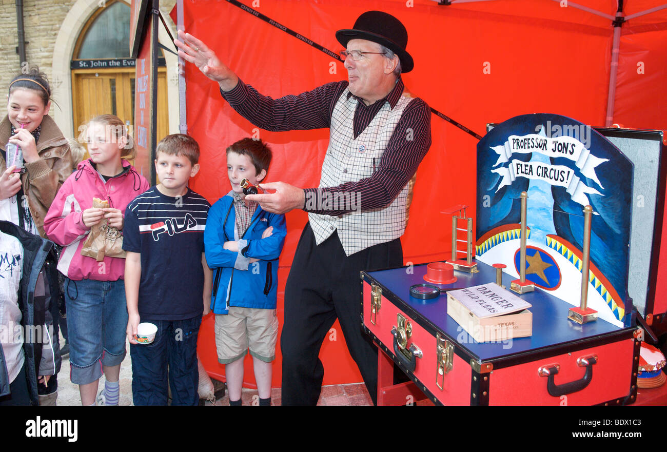 Flea circus hi-res stock photography and images - Alamy