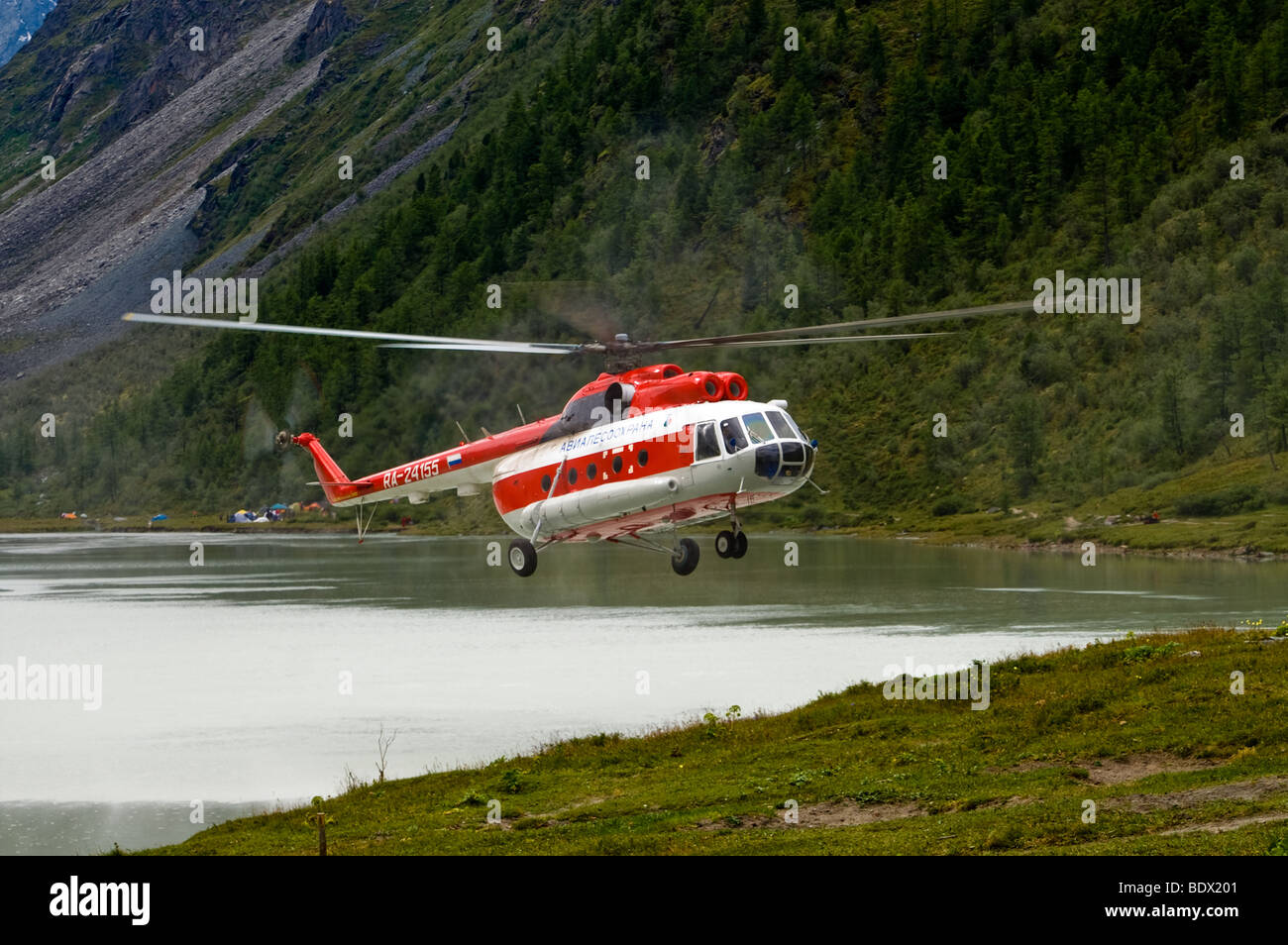 Mil mi 8 hi-res stock photography and images - Alamy