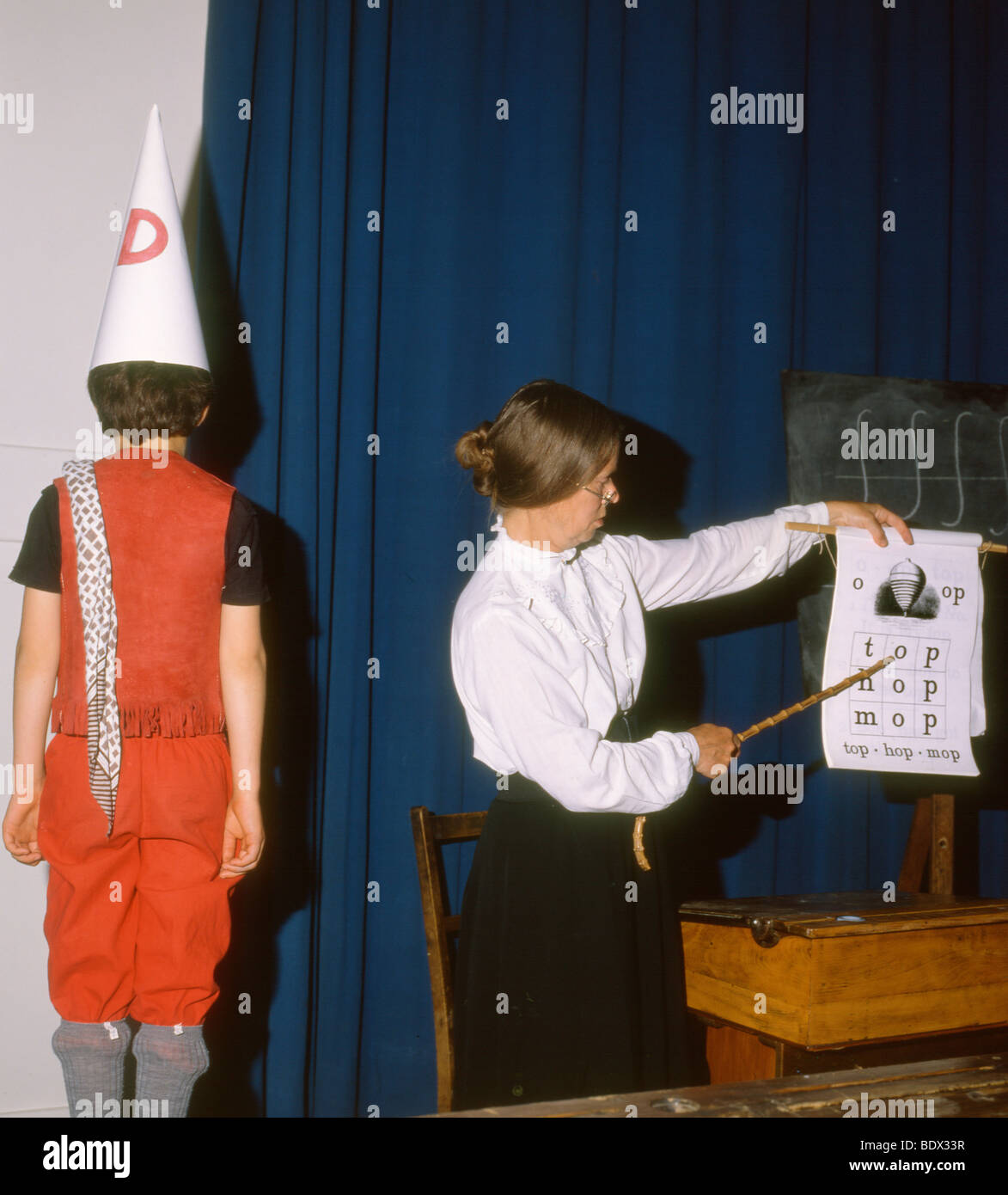 Victorian schoolroom hi-res stock photography and images - Alamy