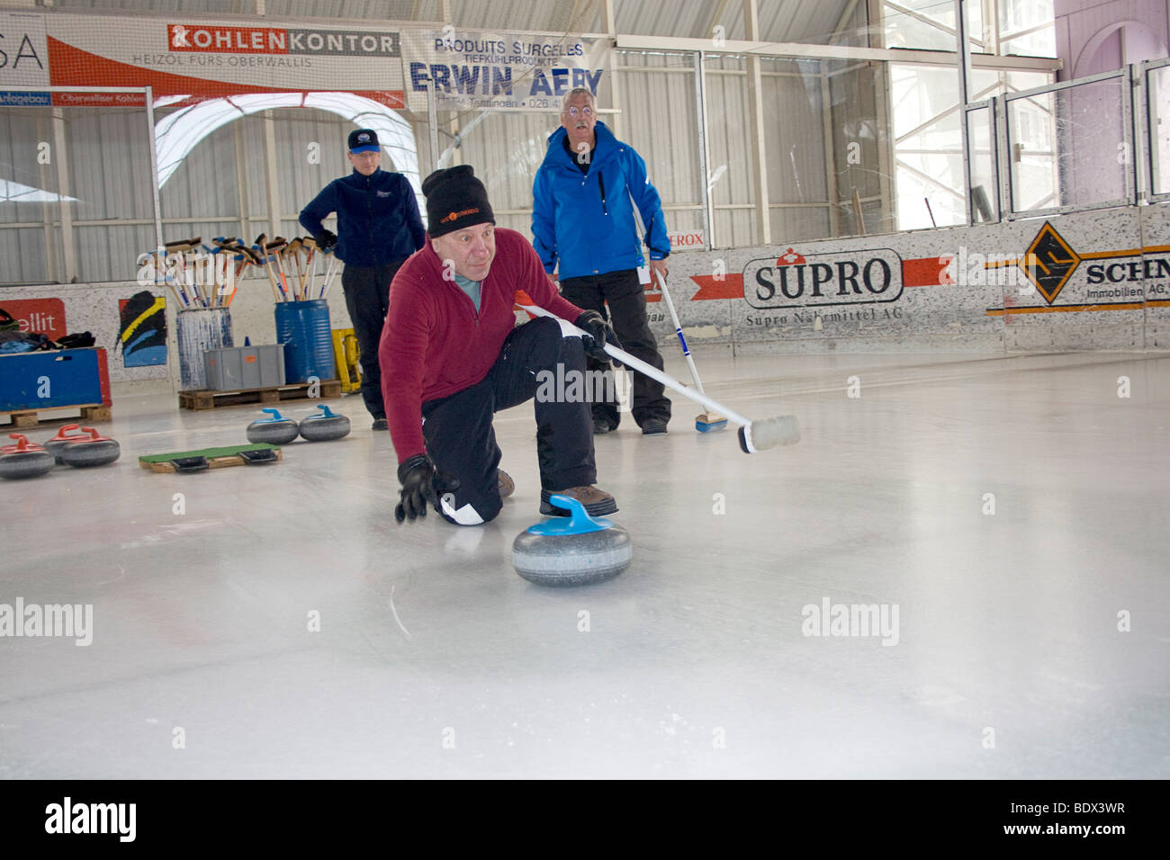 Local curling hi-res stock photography and images - Alamy