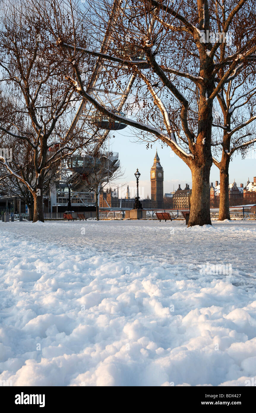 LONDON: BIG BEN IN THE SNOW Stock Photo - Alamy