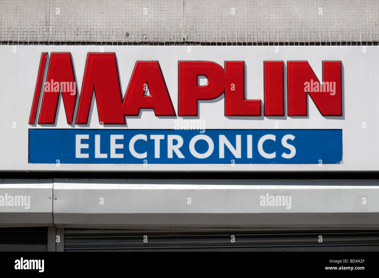Logo maplin hi-res stock photography and images - Alamy