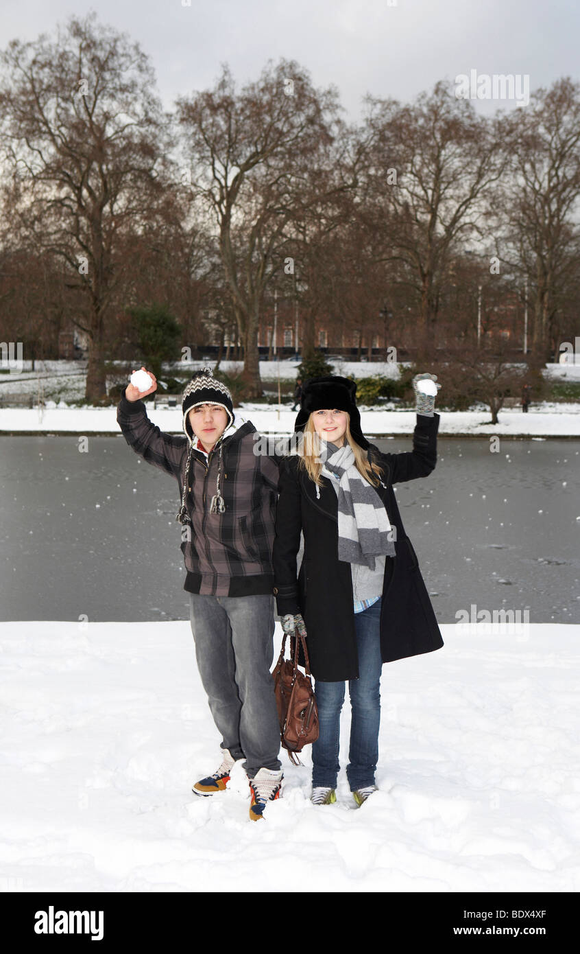 Snowballs london hi-res stock photography and images - Alamy