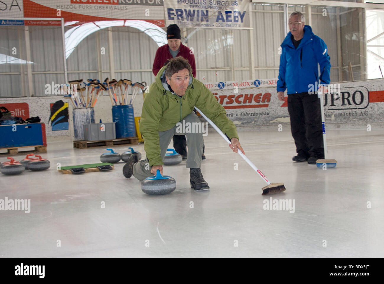 Local curling hi-res stock photography and images - Alamy