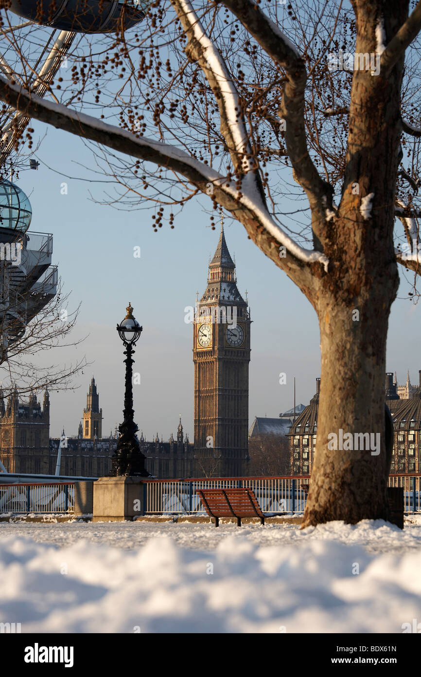 LONDON: BIG BEN IN THE SNOW Stock Photo - Alamy