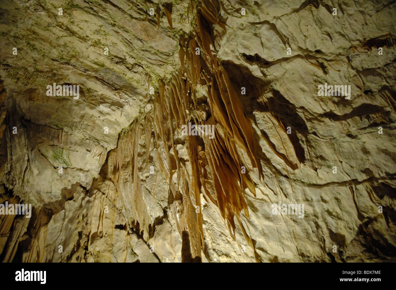 Ceiling cave hi-res stock photography and images - Alamy