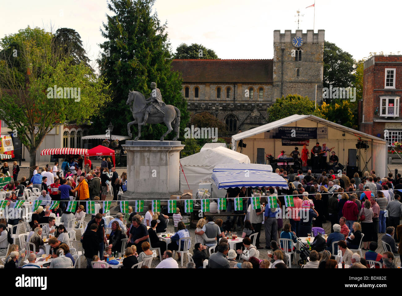 The square petersfield hi-res stock photography and images - Alamy