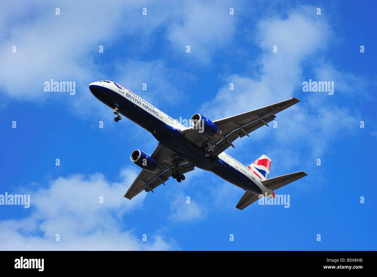 Aircraft flying overhead Stock Photo - Alamy