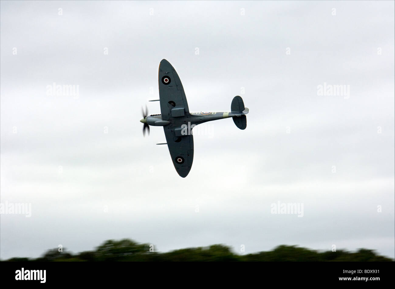 Spitfire mx ixb hi-res stock photography and images - Alamy
